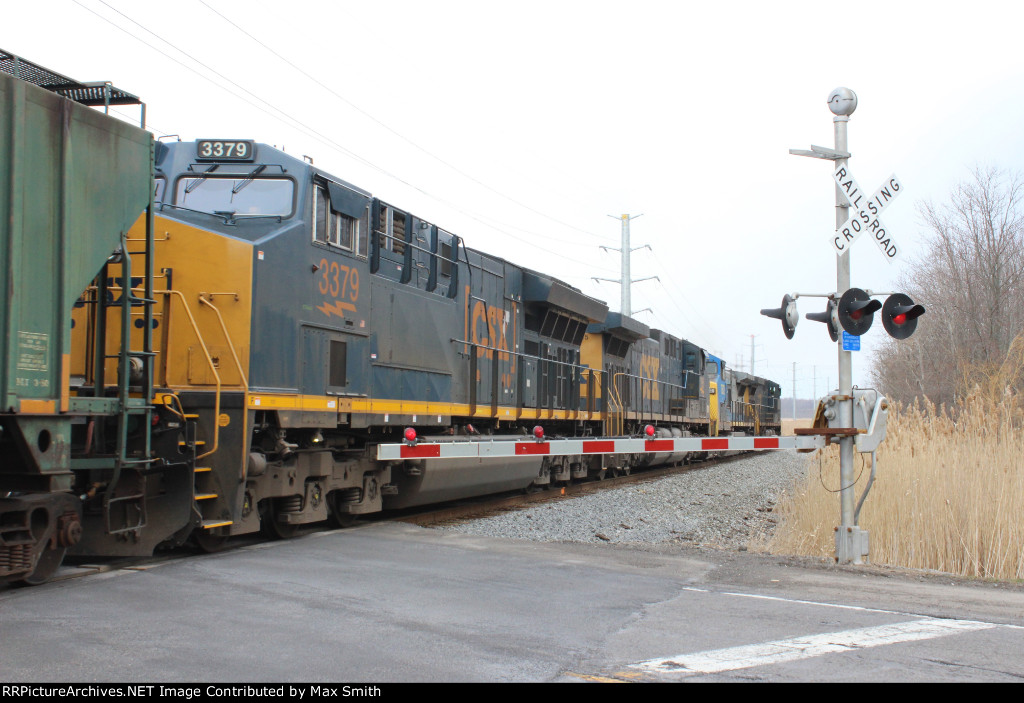 CSXT 3379 on CSX Q620-11